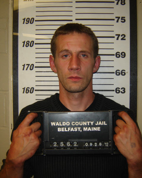 Northport Man Arrested After Allegedly Head Butting Girlfriend