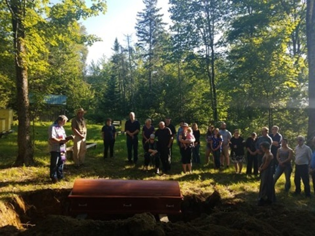 After a cancer battle, he had the burial he wanted -- in the backyard