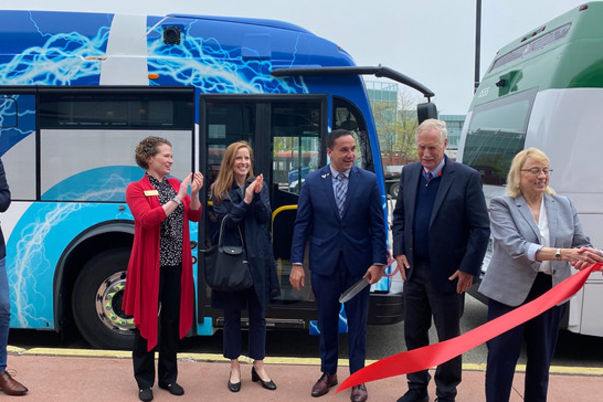 Maine’s 1st electric-powered transit vehicles deployed in Portland