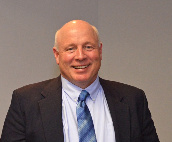 Yarmouth town manager announces retirement