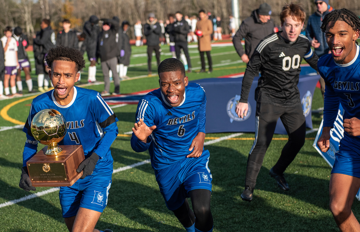 $9.5M lakeside estate / Orono football's perfect season / PERC auction