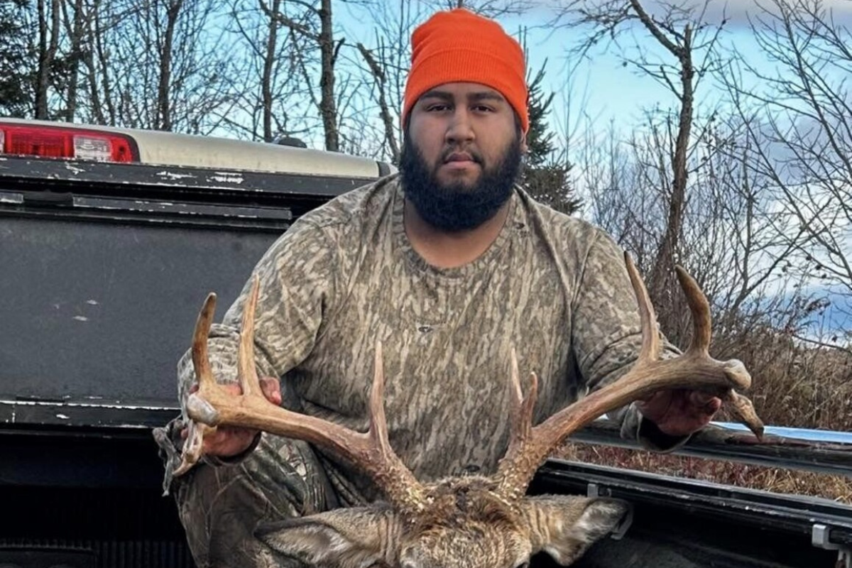 Houlton man shoots 12-point buck
