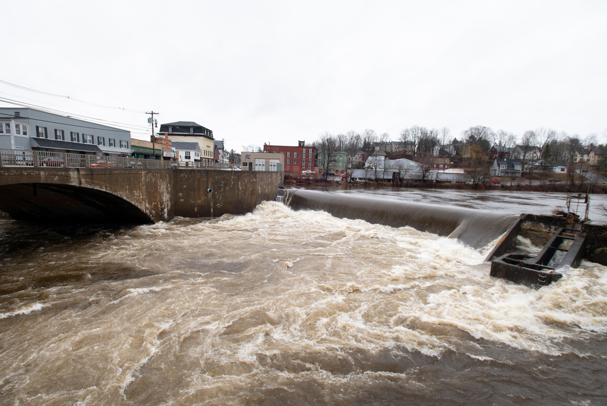 Dover-Foxcroft residents can keep their dam but not for free