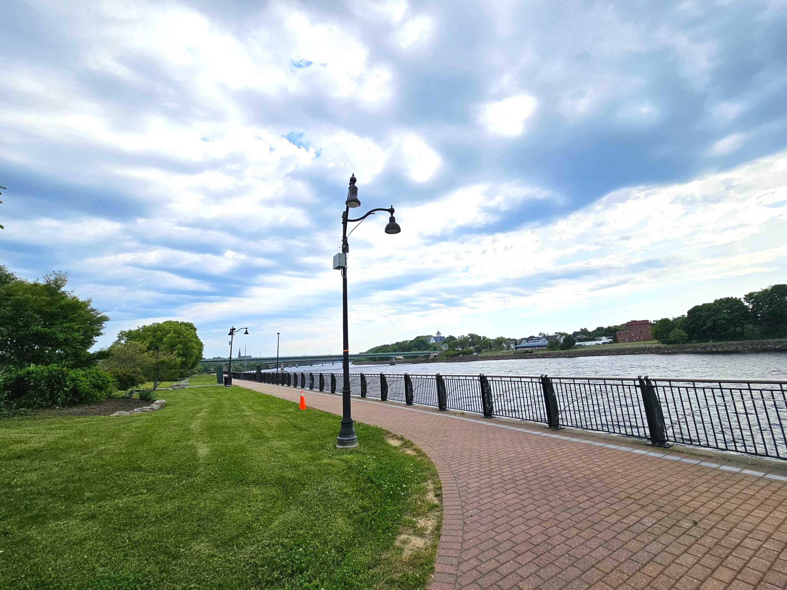 Emily Burnham - Journalist Profile - Intelligent Relations