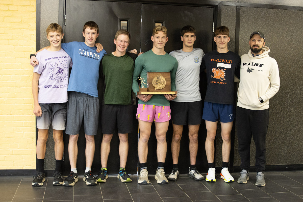 72 years later, Houlton revels in another cross country state championship