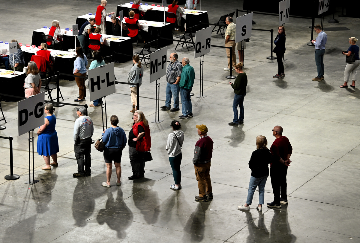 Turnout strong across Maine as voters decide uncertain Tuesday primaries