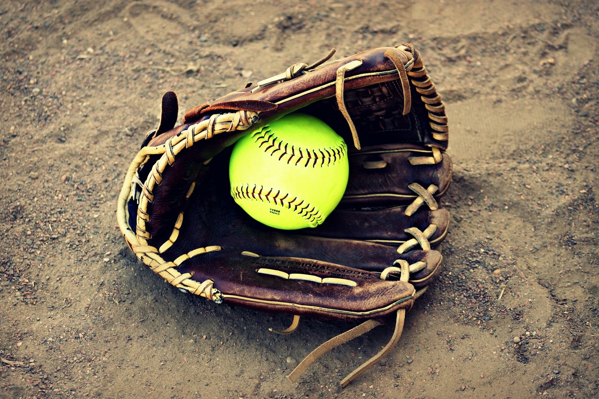 Surging Hampden Academy softball team earns 1st regional title